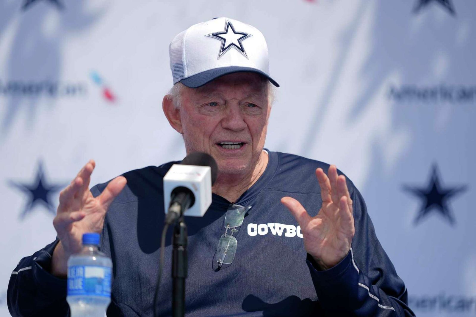 Did Jerry Jones Sell the Cowboys